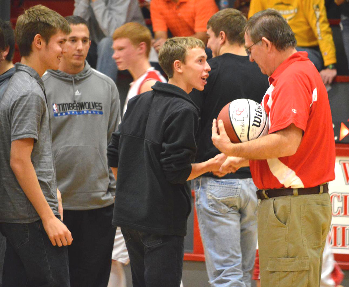 Kirchner Honored For 35 Years Coaching – The Media